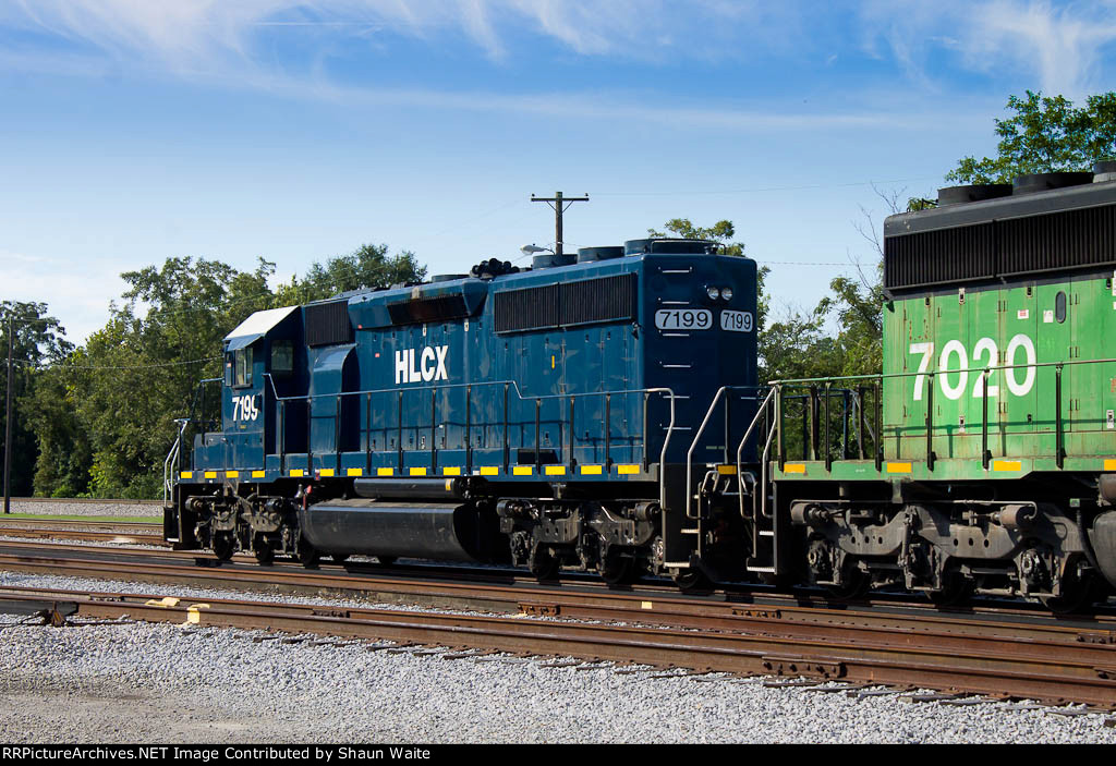 HLCX 7199 waits in the yard